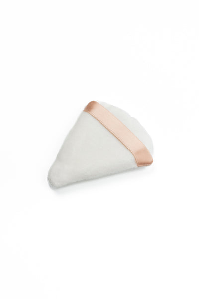 Powder Puff – Daniela Bell Lashes